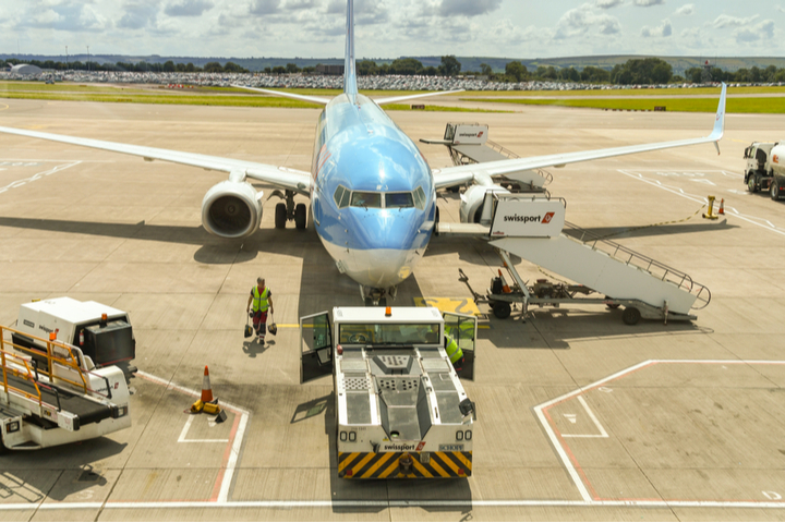 Why Boarding Bridges Are Better Airport Stands Equipment than Mobile ...